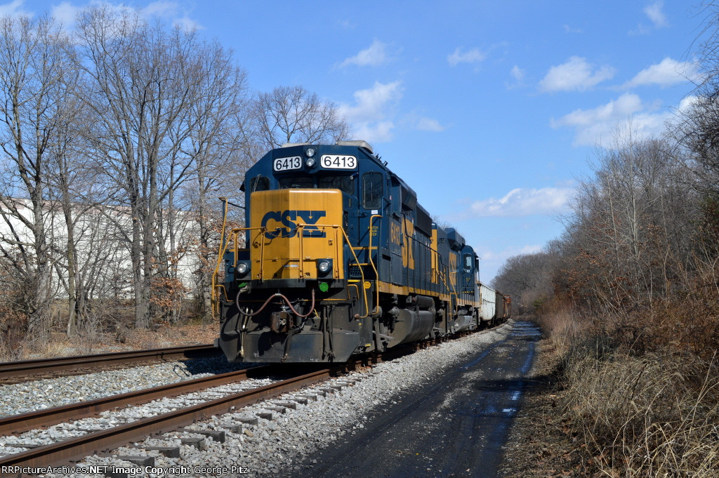 CSX 6413 and train D777